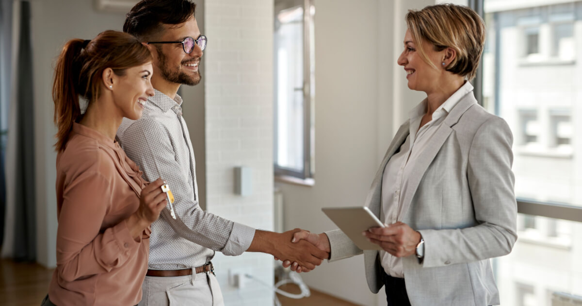 How to Find the Best Estate Agents | Conveyancing | First4Lawyers